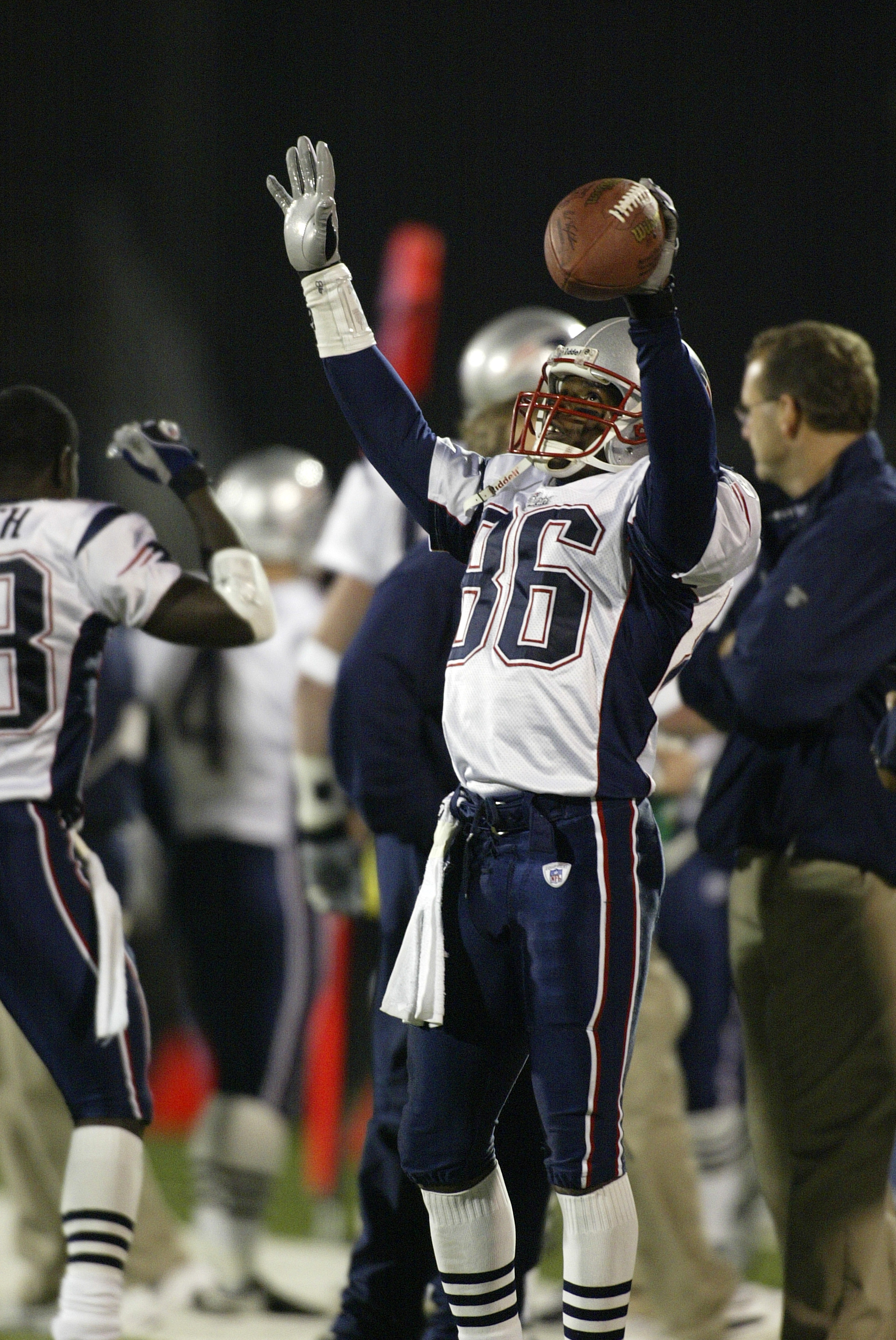 Battle of Rookie QBs in the Windy City | The Patriots Hall of Fame